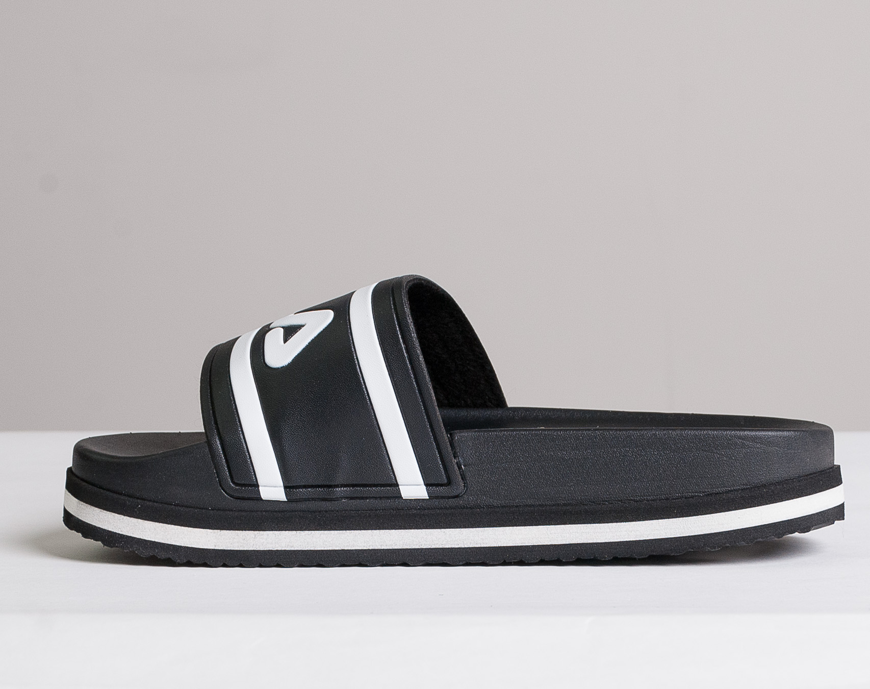 Dámské Pantofle FILA Morro Bay Zeppa 1010639 11W Black/Stripe
